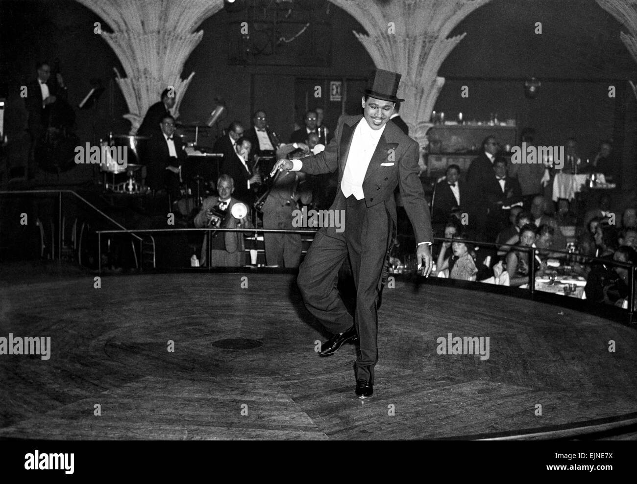 Sugar ray robinson hi-res stock photography and images - Alamy