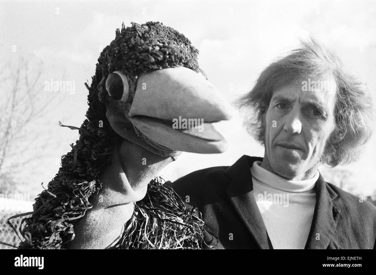 Rod hull emu seen on Black and White Stock Photos & Images - Alamy