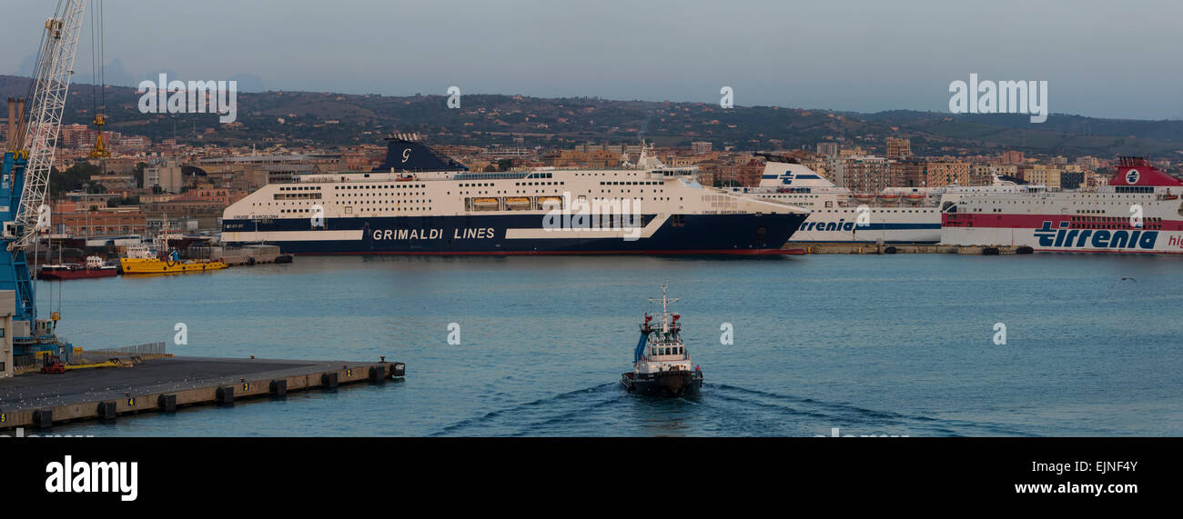 Civitavecchia, Rome Italy port tug boat Mediterranean ferry ships Stock ...