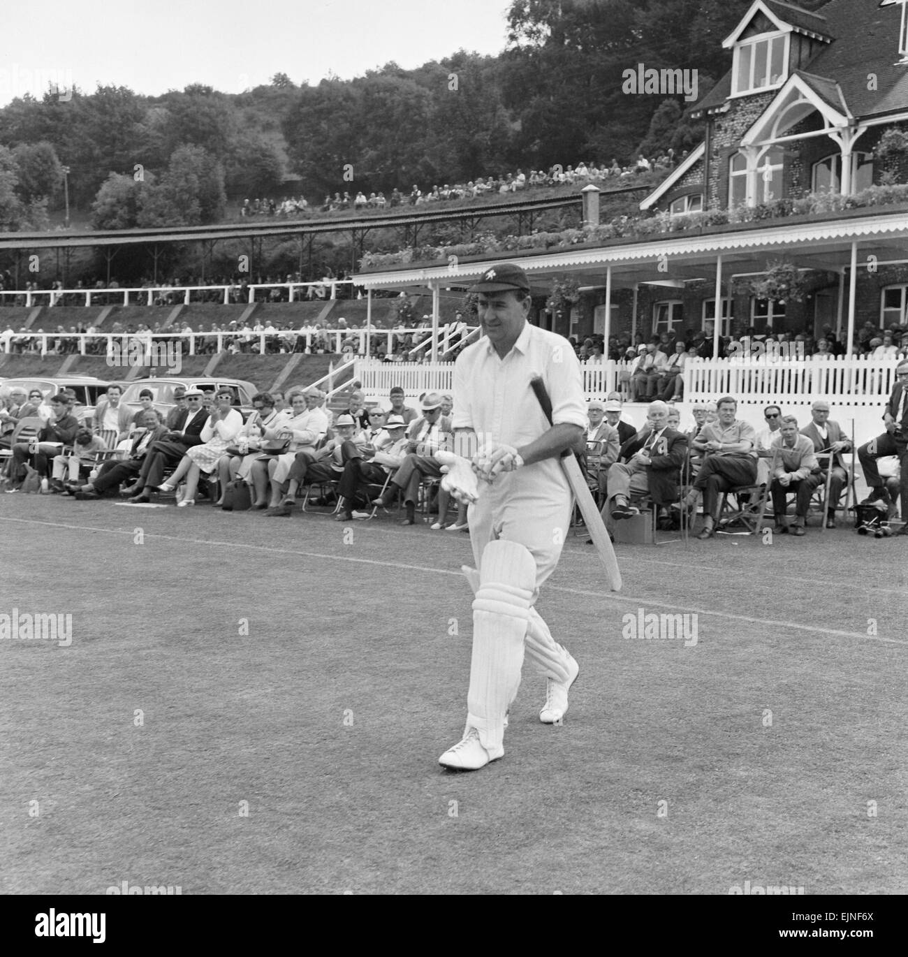 Sport Cricket 1960s Stock Photos & Sport Cricket 1960s Stock Images - Alamy