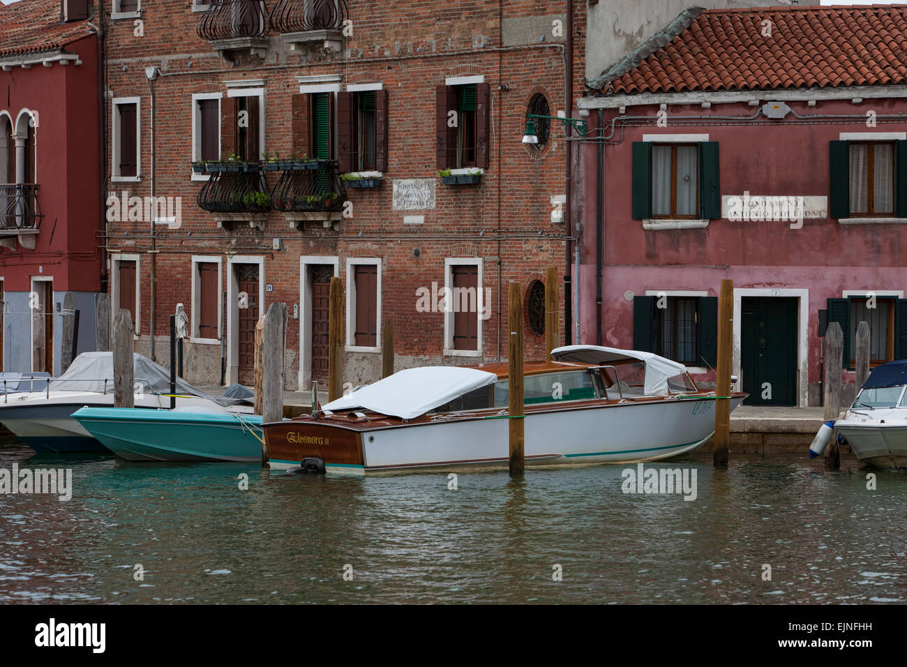 Speed boat italy hi-res stock photography and images - Alamy