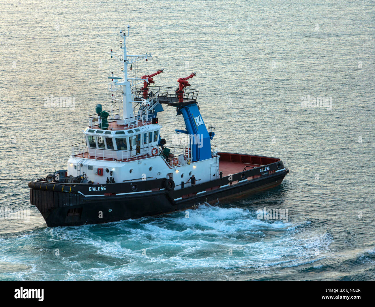 Tug boat crew hi-res stock photography and images - Alamy