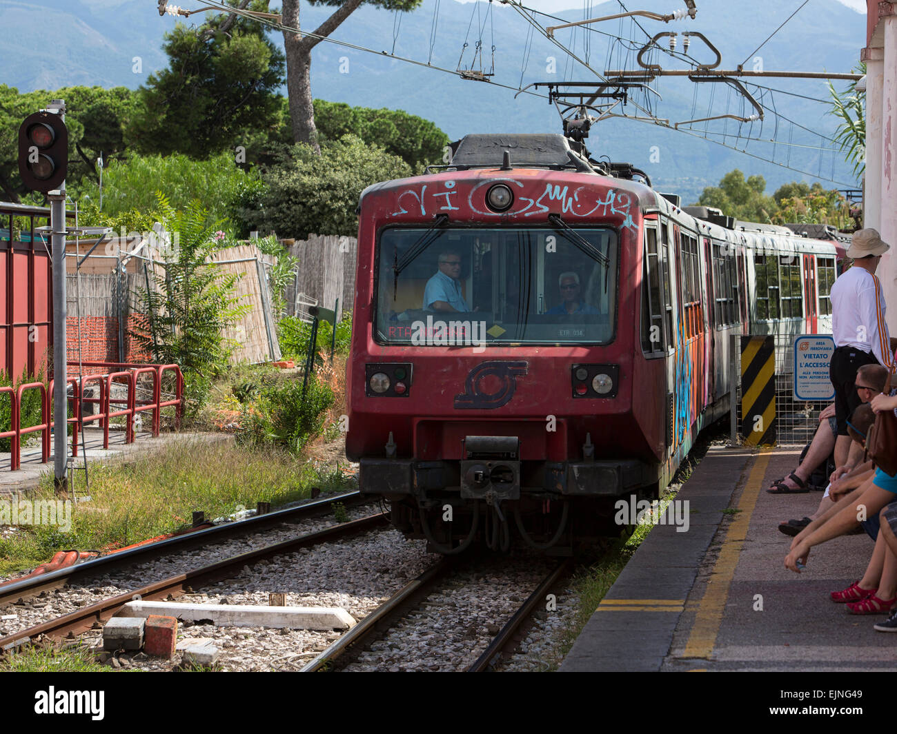 Pompeii, Italy train arriving in station terminal Stock Photo - Alamy