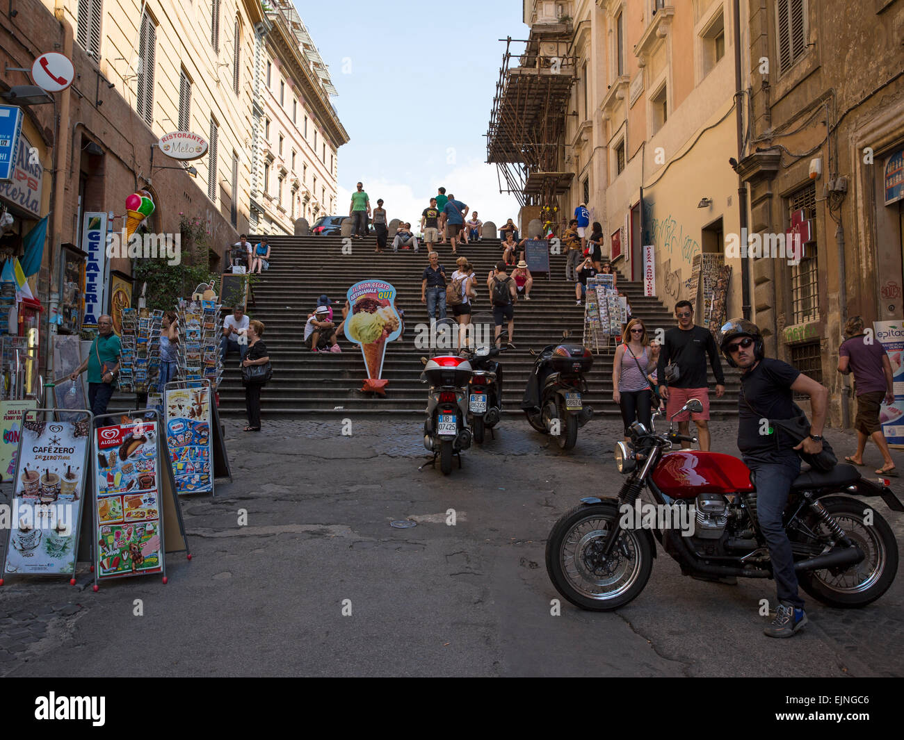Rome, Italy street steps cafe tourists Stock Photo - Alamy
