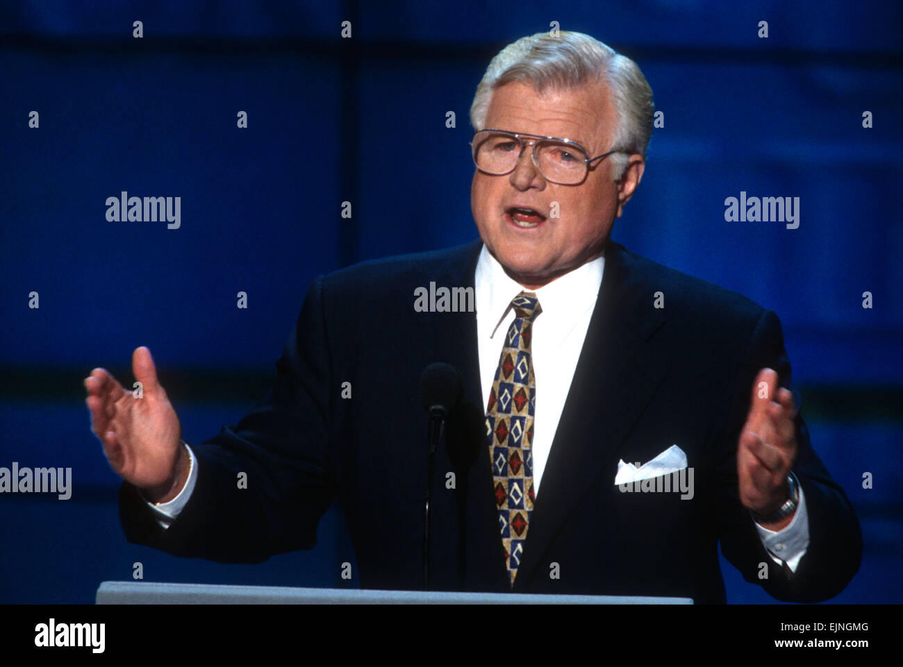Edward kennedy 1996 hi-res stock photography and images - Alamy