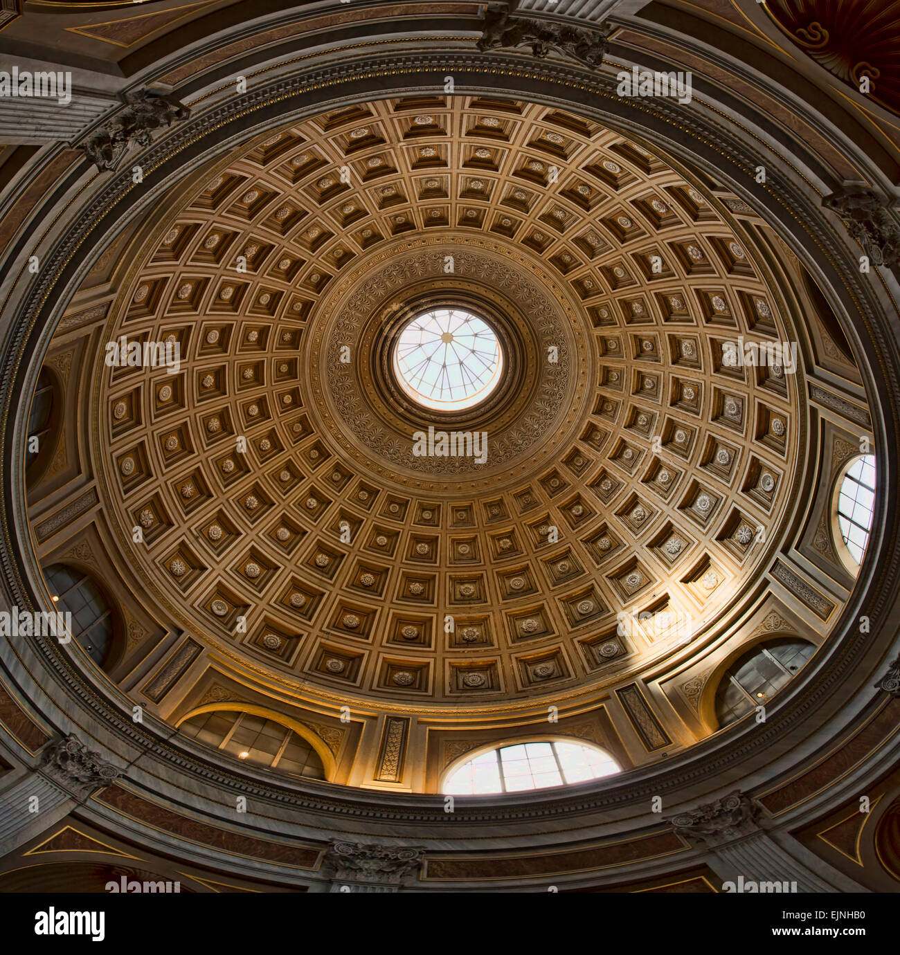 Gold vatican hi-res stock photography and images - Alamy