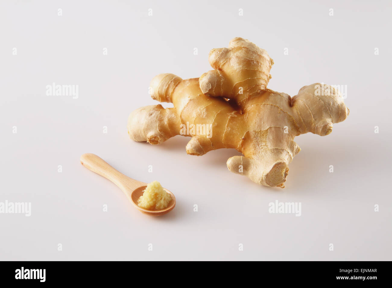 Grated fresh ginger hi-res stock photography and images - Alamy