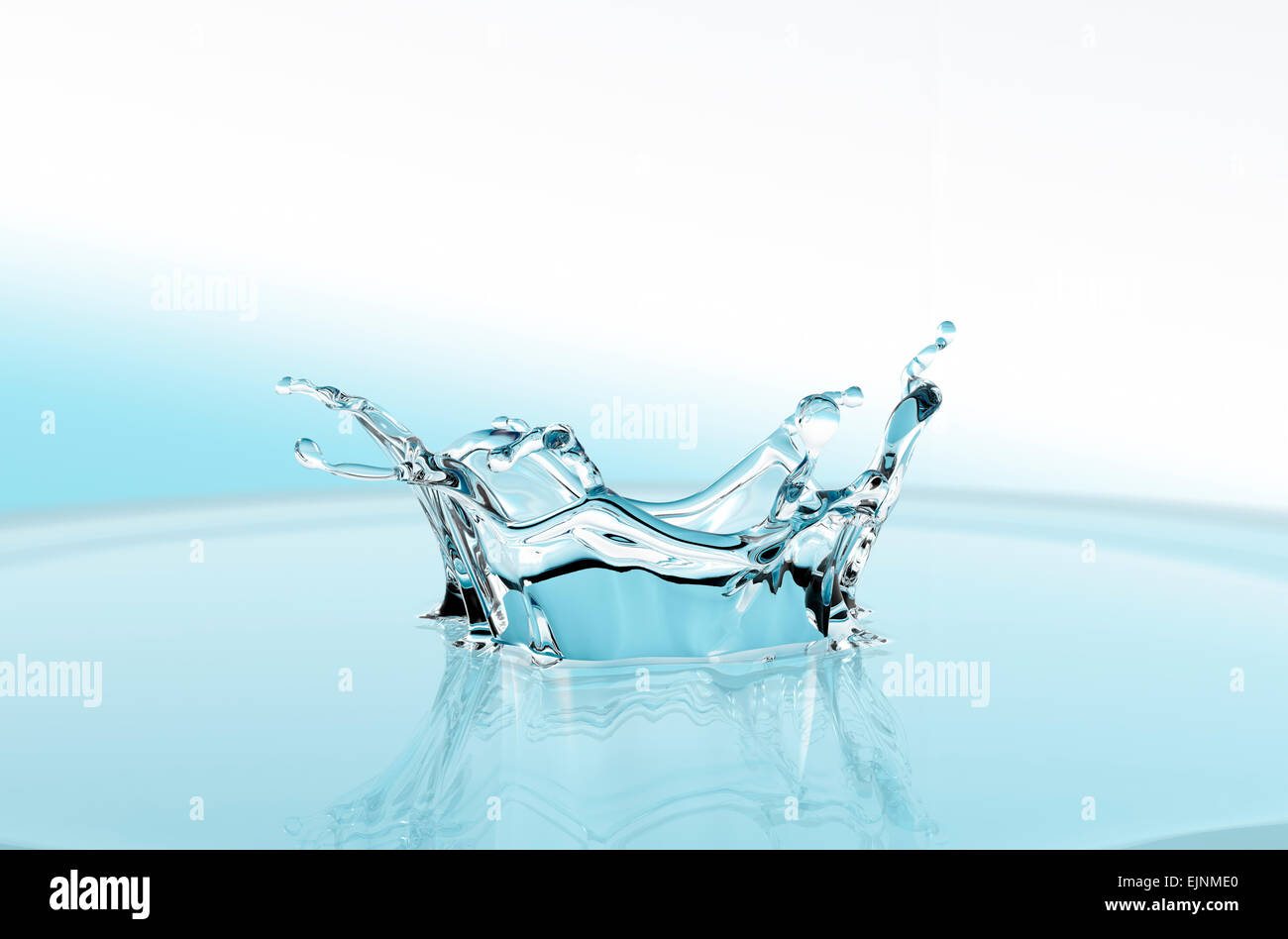 Spray crown hi-res stock photography and images - Alamy