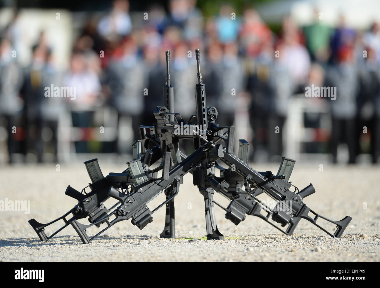 Army bundeswehr soldiers soldaten hi-res stock photography and images ...