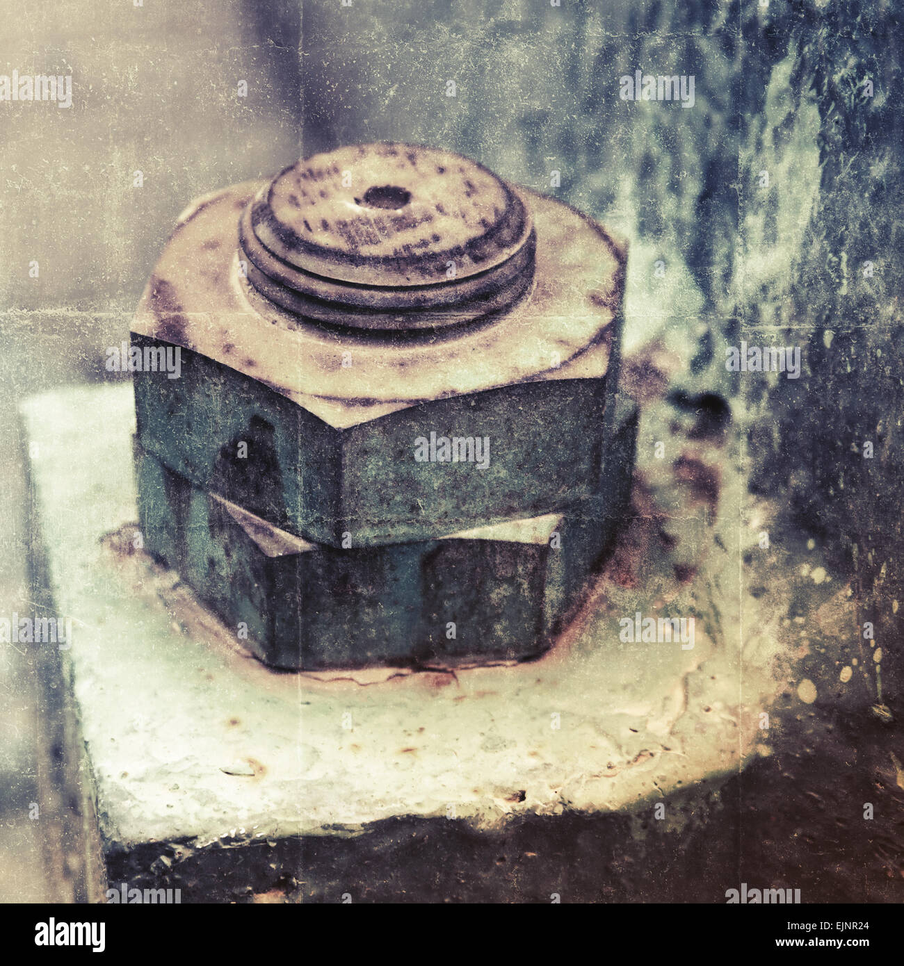 Rusted metal bolt hi-res stock photography and images - Alamy