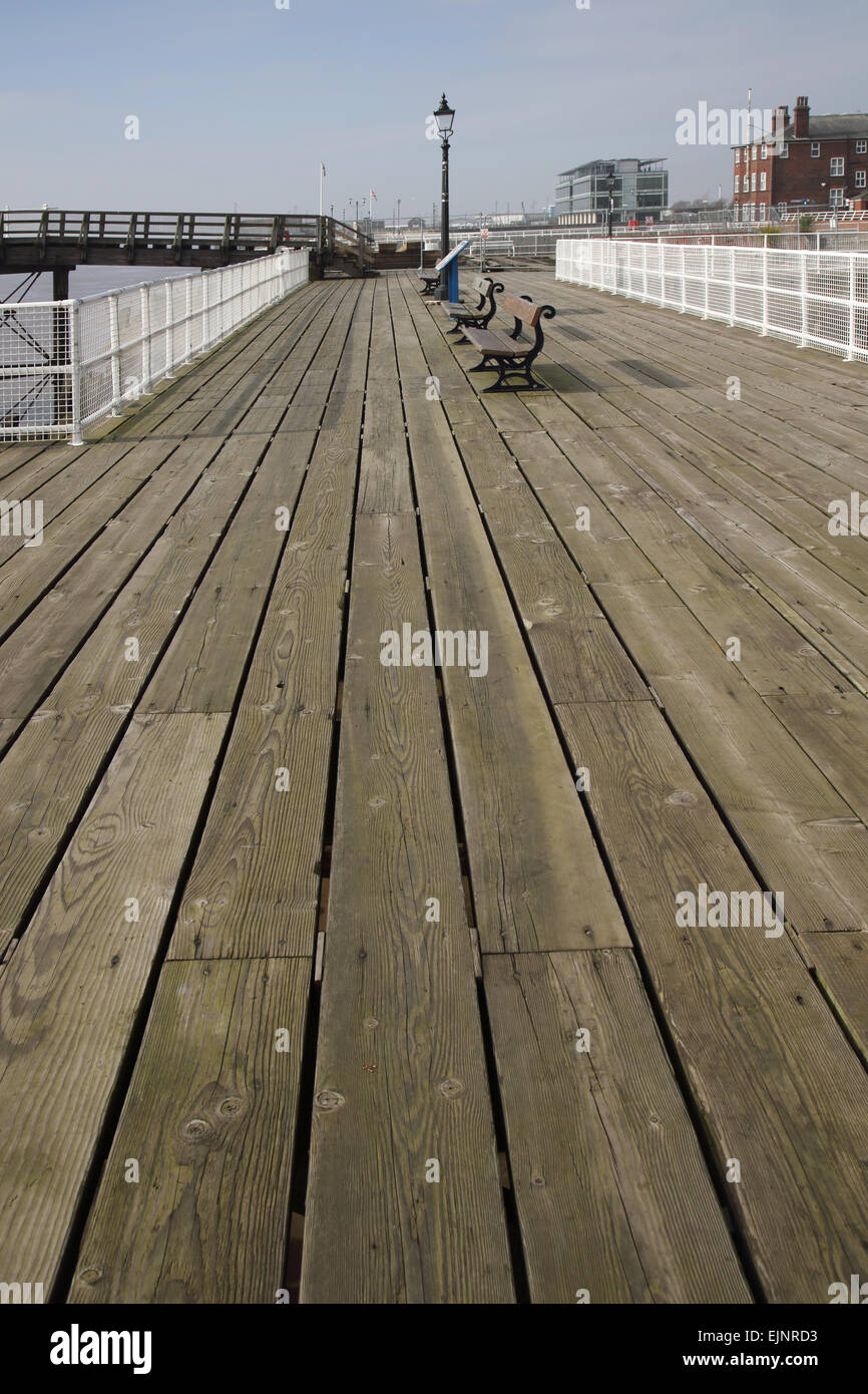 Old docks hull hi-res stock photography and images - Alamy
