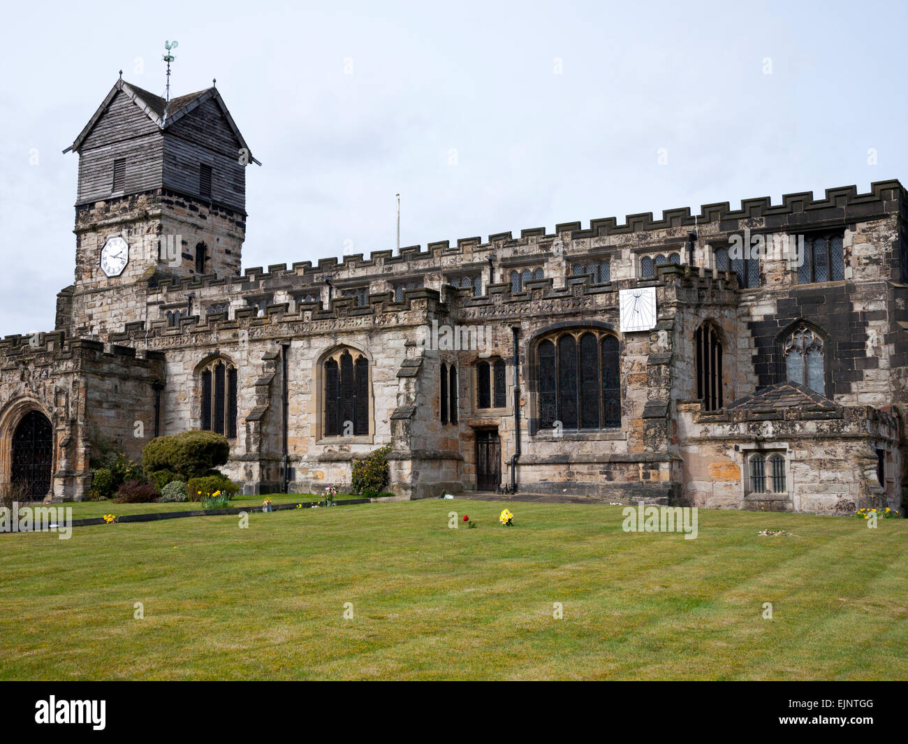 Parish church of st leonard hi-res stock photography and images - Alamy