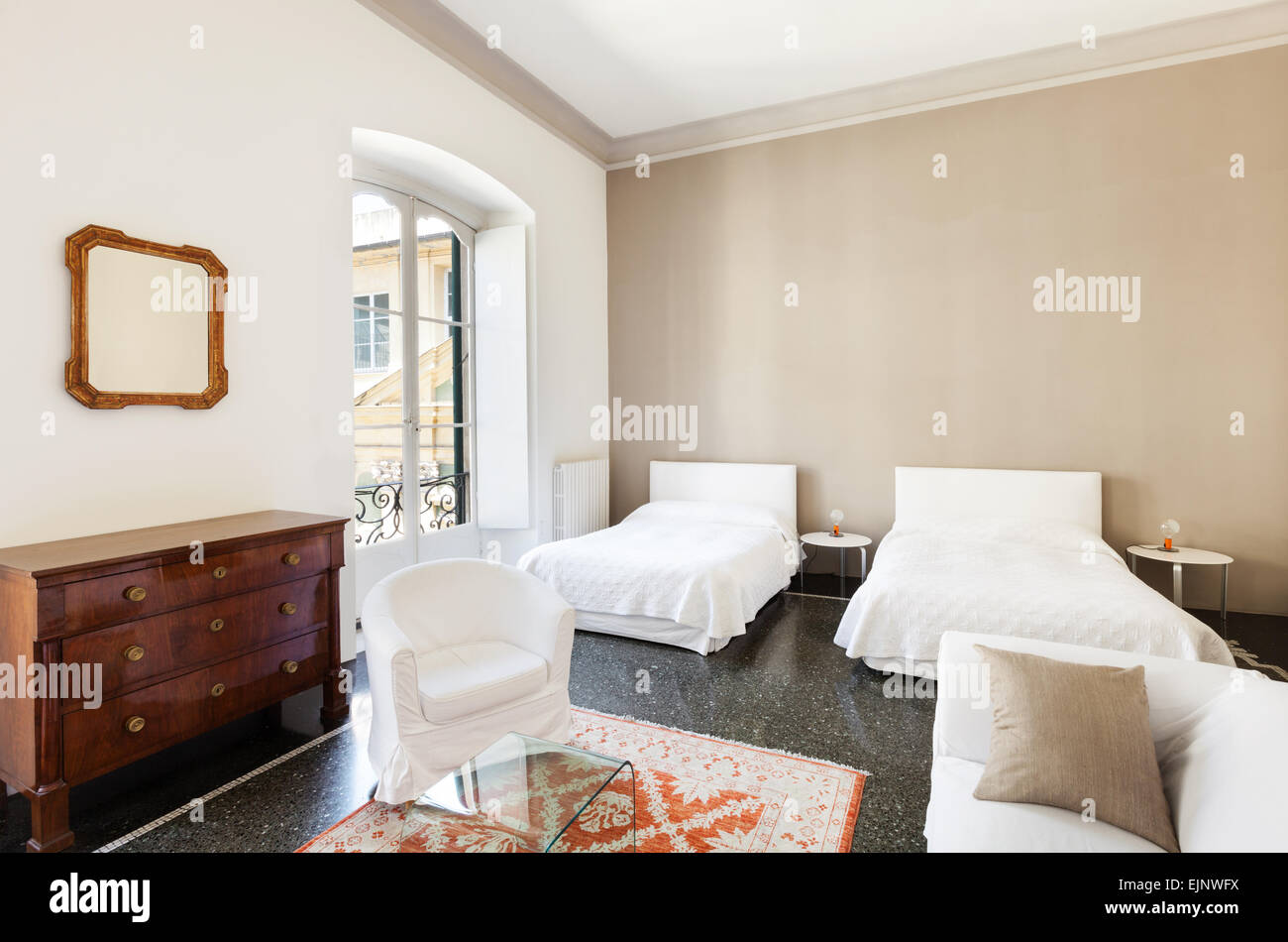 Building suite hi-res stock photography and images - Alamy