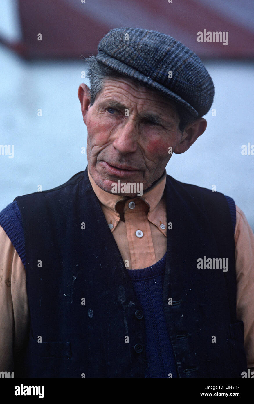 Blue Stack Mountains farmer with Donegal Tweed cap, Donegal, Ireland ...