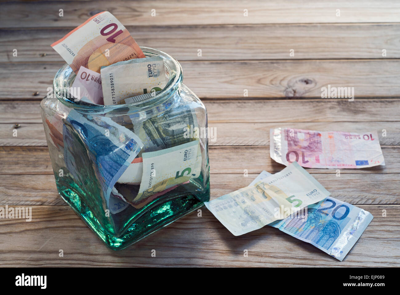Jar with paper notes hi-res stock photography and images - Alamy