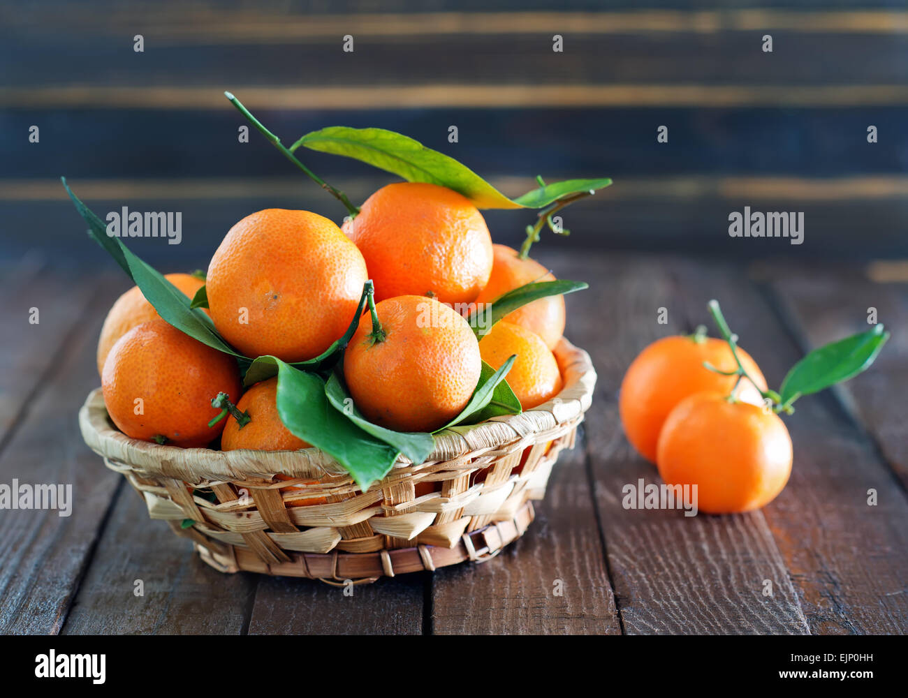 fresh tangerines, tangerines on the wooden table Stock Photo - Alamy