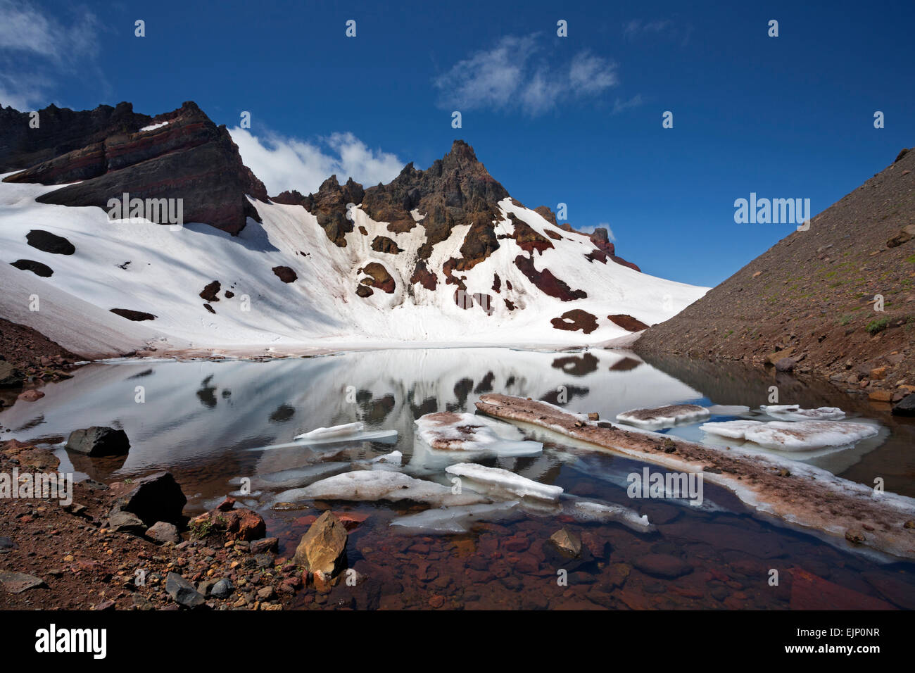Broken top mountain three sisters hi-res stock photography and images ...