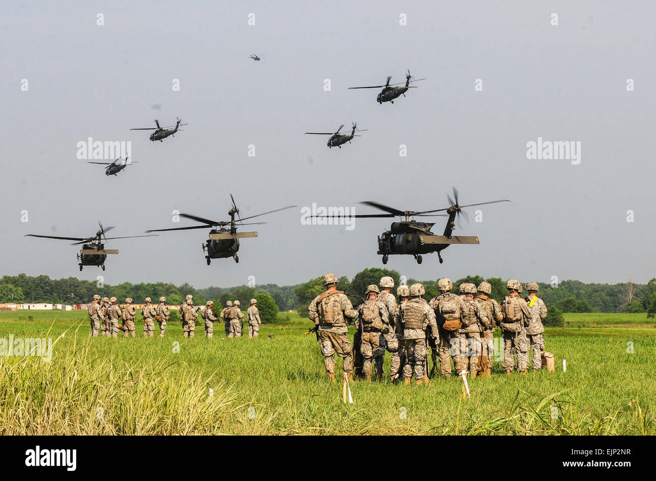 Soldiers with 1st Brigade Combat Team, 101st Airborne Division Air ...