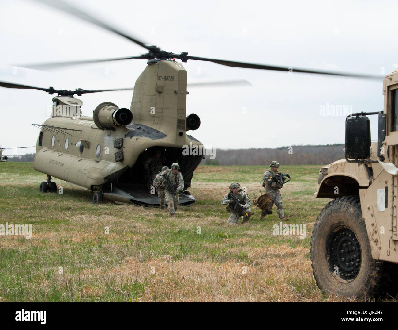 FORT CAMPBELL, Ky. -- Soldiers with 3rd Battalion, 187th Infantry ...