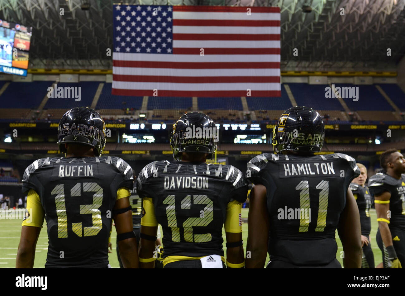 Shaun Hamilton, linebacker with the 2014 U.S. Army All-American Bowl ...
