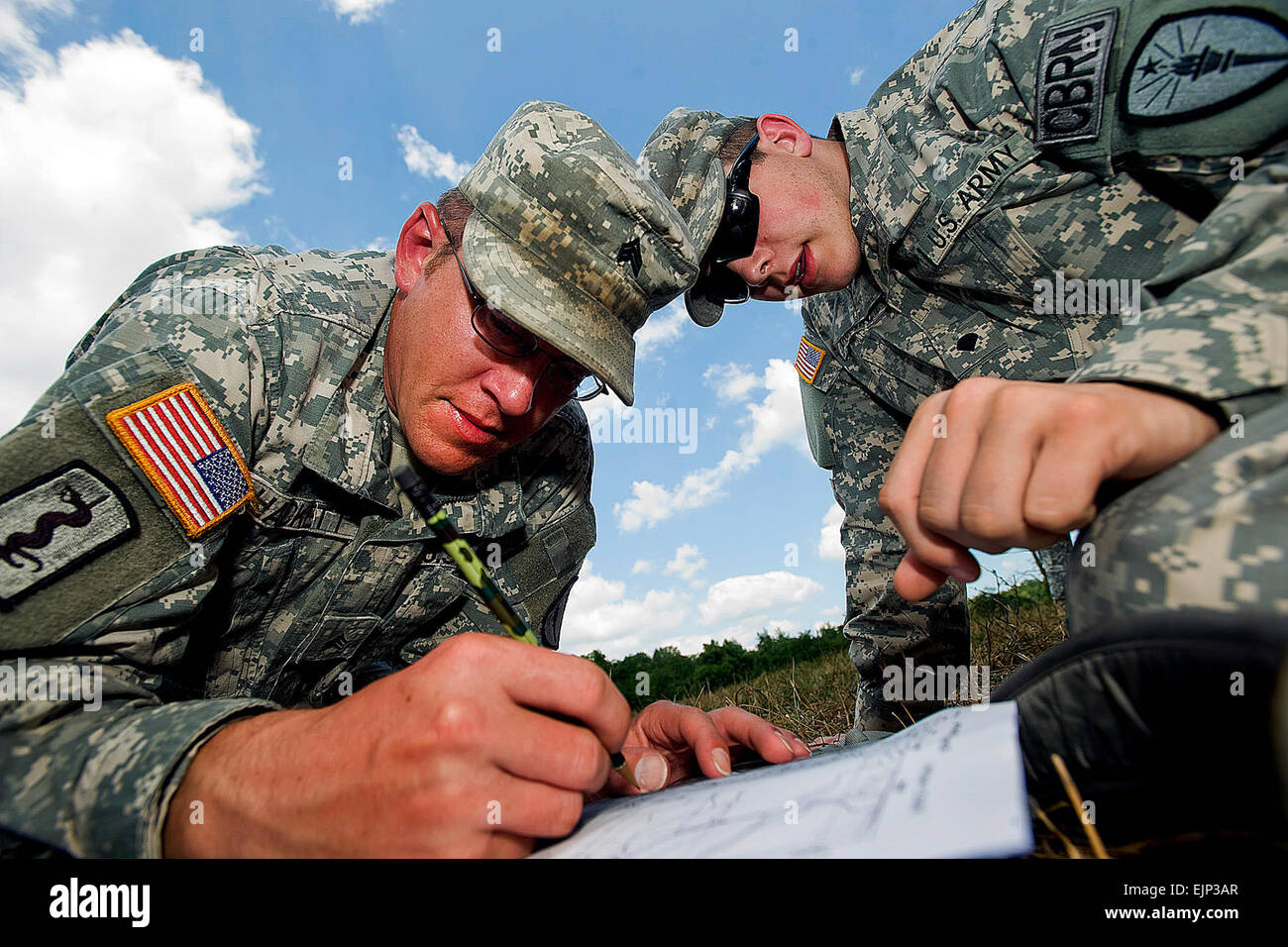 Plotting points on a map together hi-res stock photography and images ...