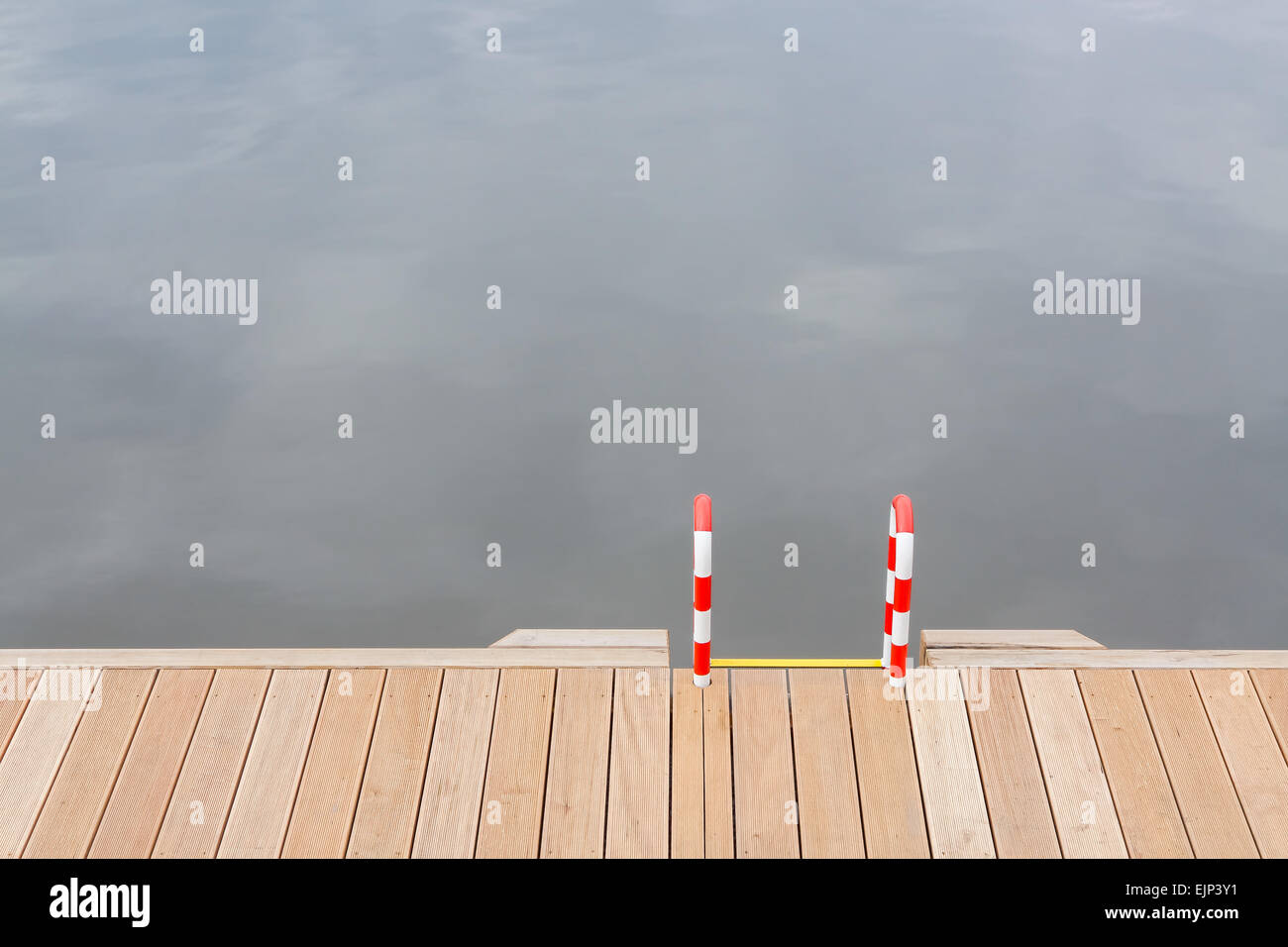 Wooden diving platform hi-res stock photography and images - Alamy