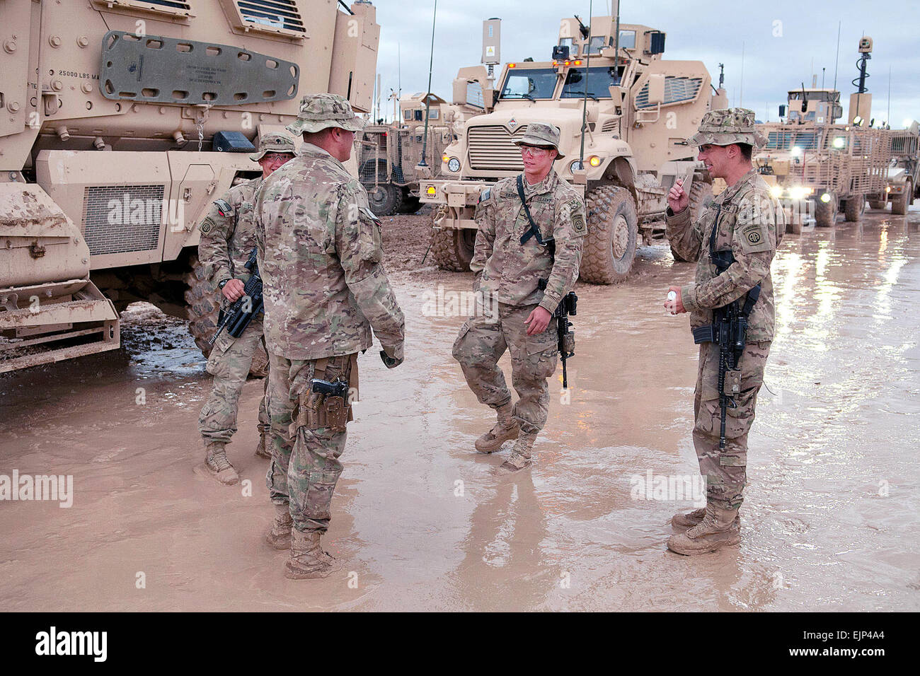 Paratroopers with the 82nd Airborne Division’s 1st Brigade Combat Team ...