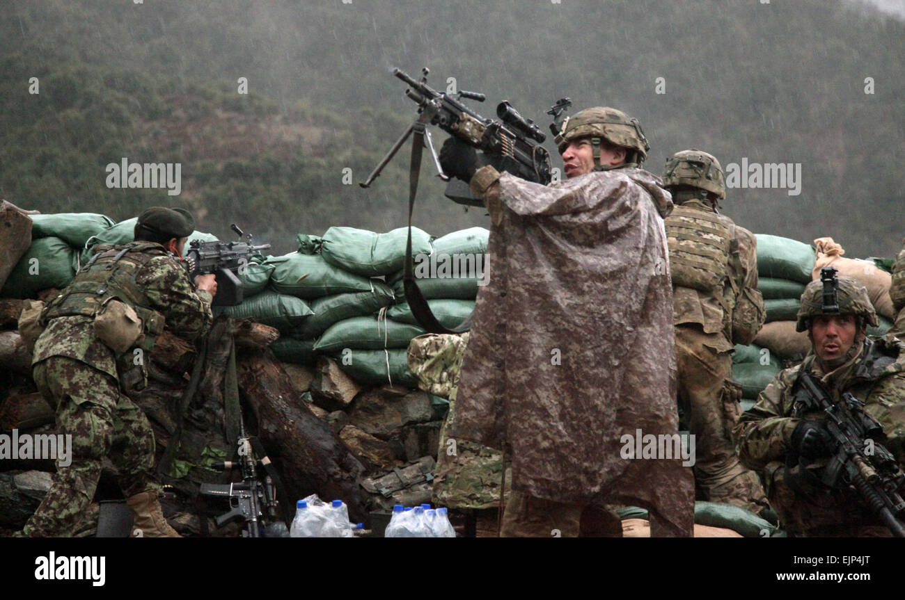 2011 afghan army cordon and search kunar no slack infintry hi-res stock ...