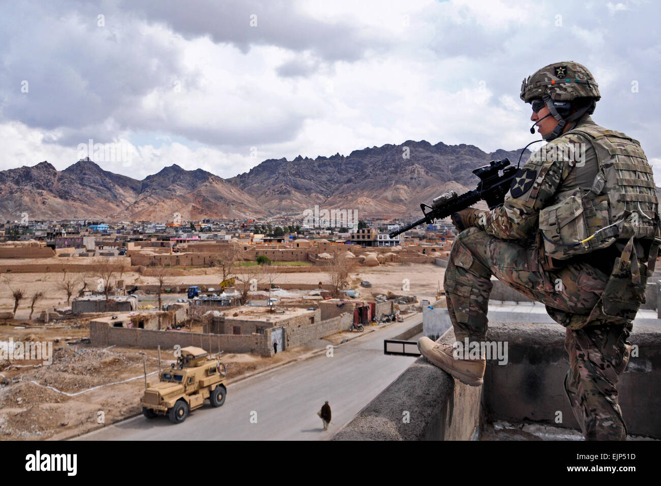 U.S. Army 1st Lt. Robert Wolfe, security force platoon leader for ...