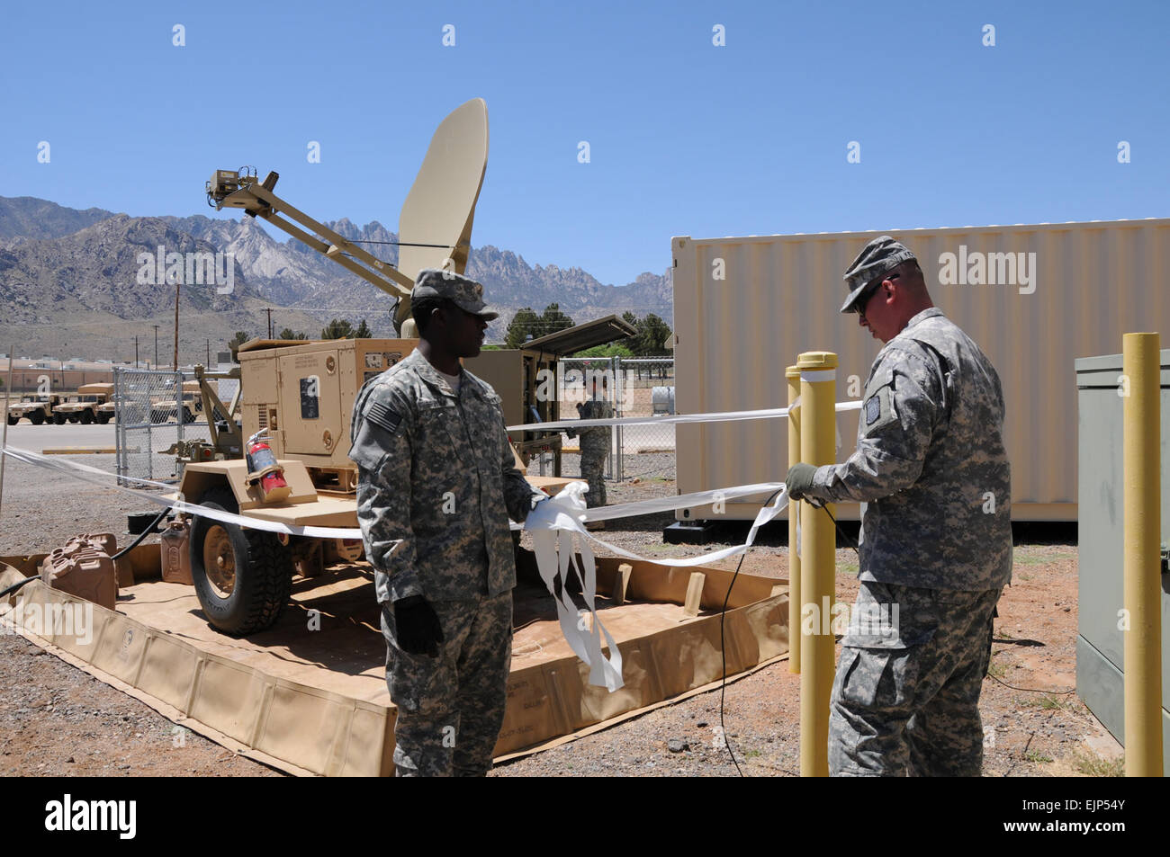 Soldiers from the 86th Engineer Support Battalion set up the Satellite ...