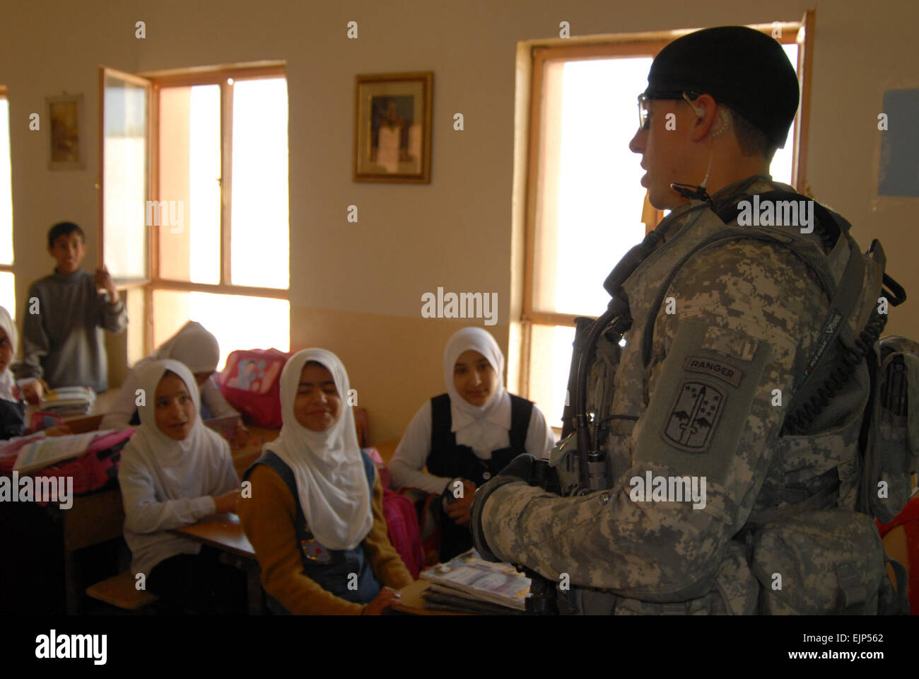U.S. Army 1st Lt. Andrew Minoski of 2nd Platoon, Echo Troop, 5th ...