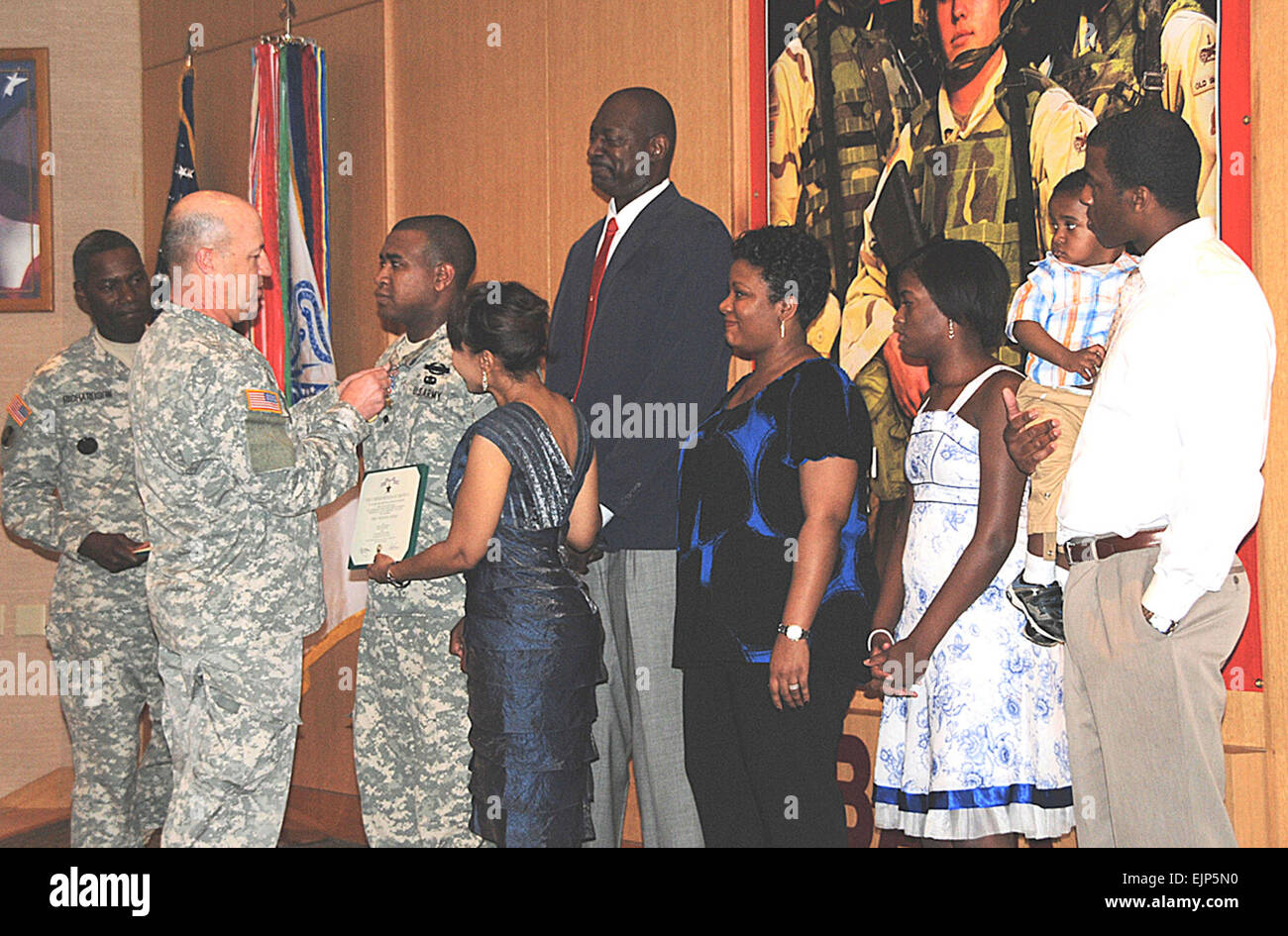 Silver star army hi-res stock photography and images - Alamy