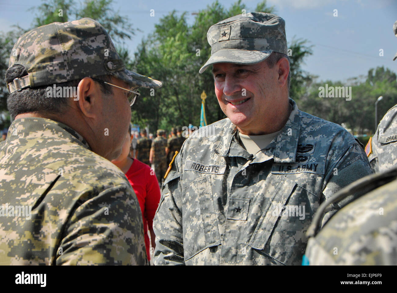 Brig. Gen. Kenneth Roberts, the Third Army/ARCENT Director of ...