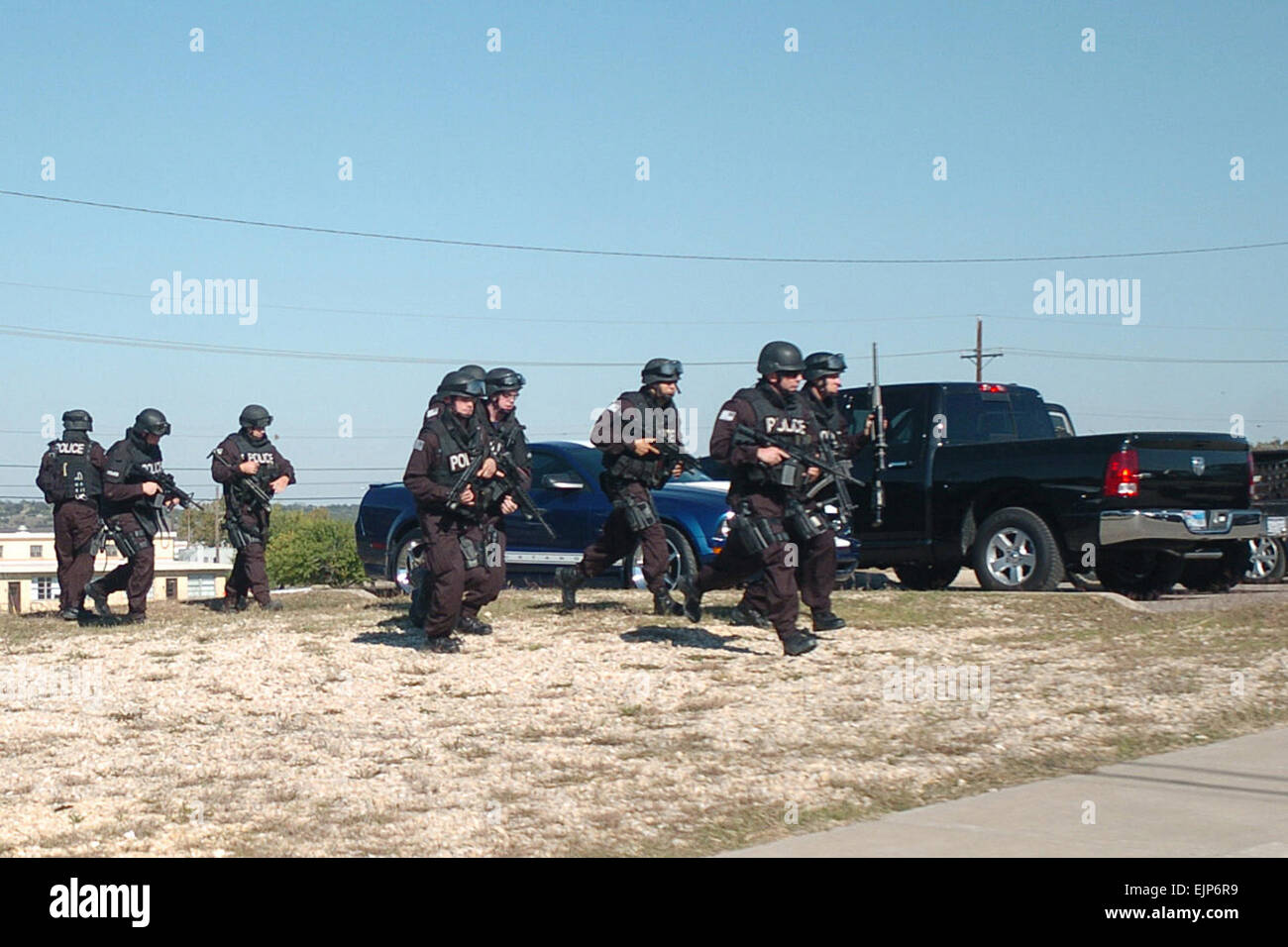 Swat team hi-res stock photography and images - Alamy