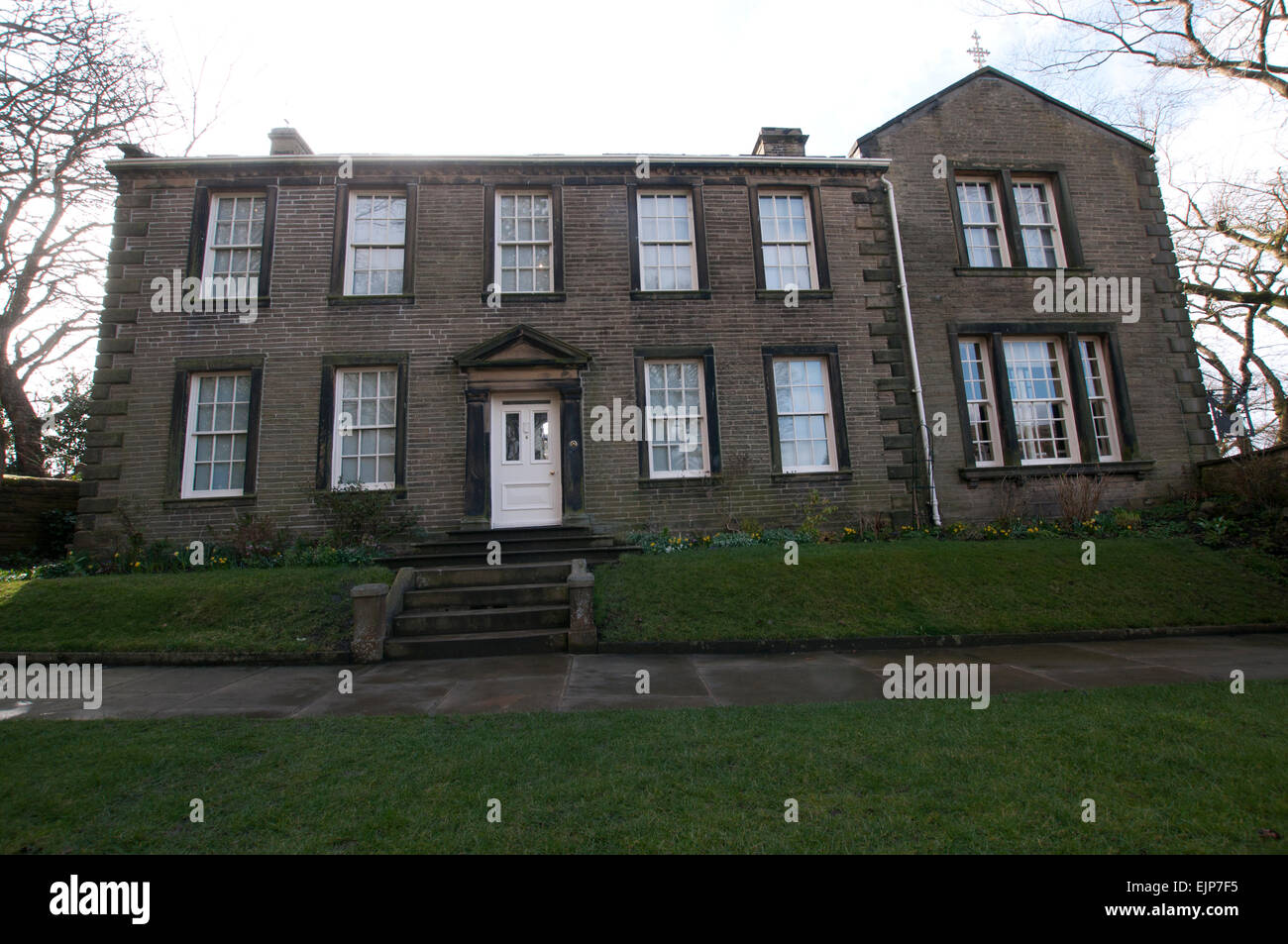 Front view of the Bronte's parsonage in Howarth, Yorkshire Stock Photo ...