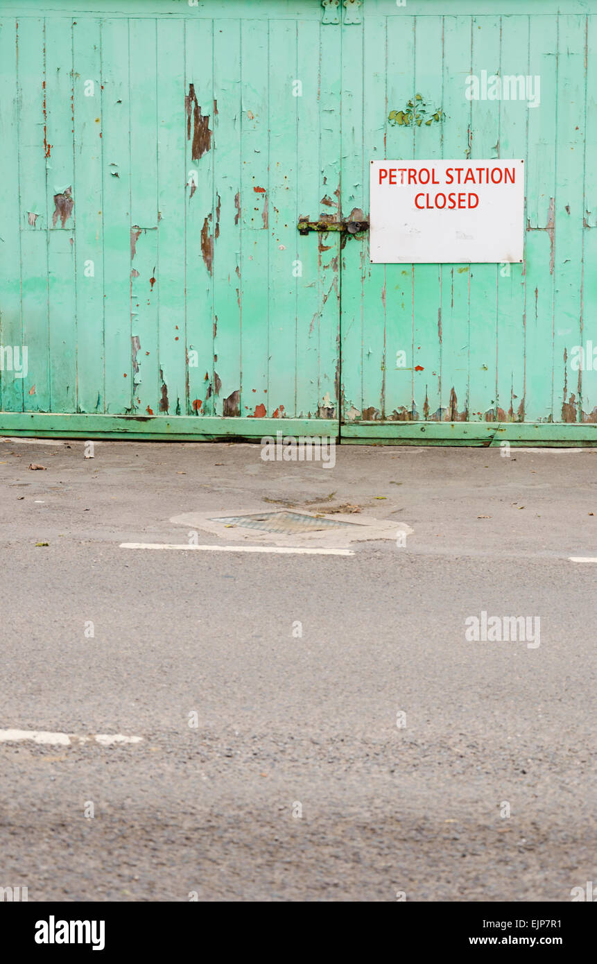 Petrol station closed Stock Photo - Alamy
