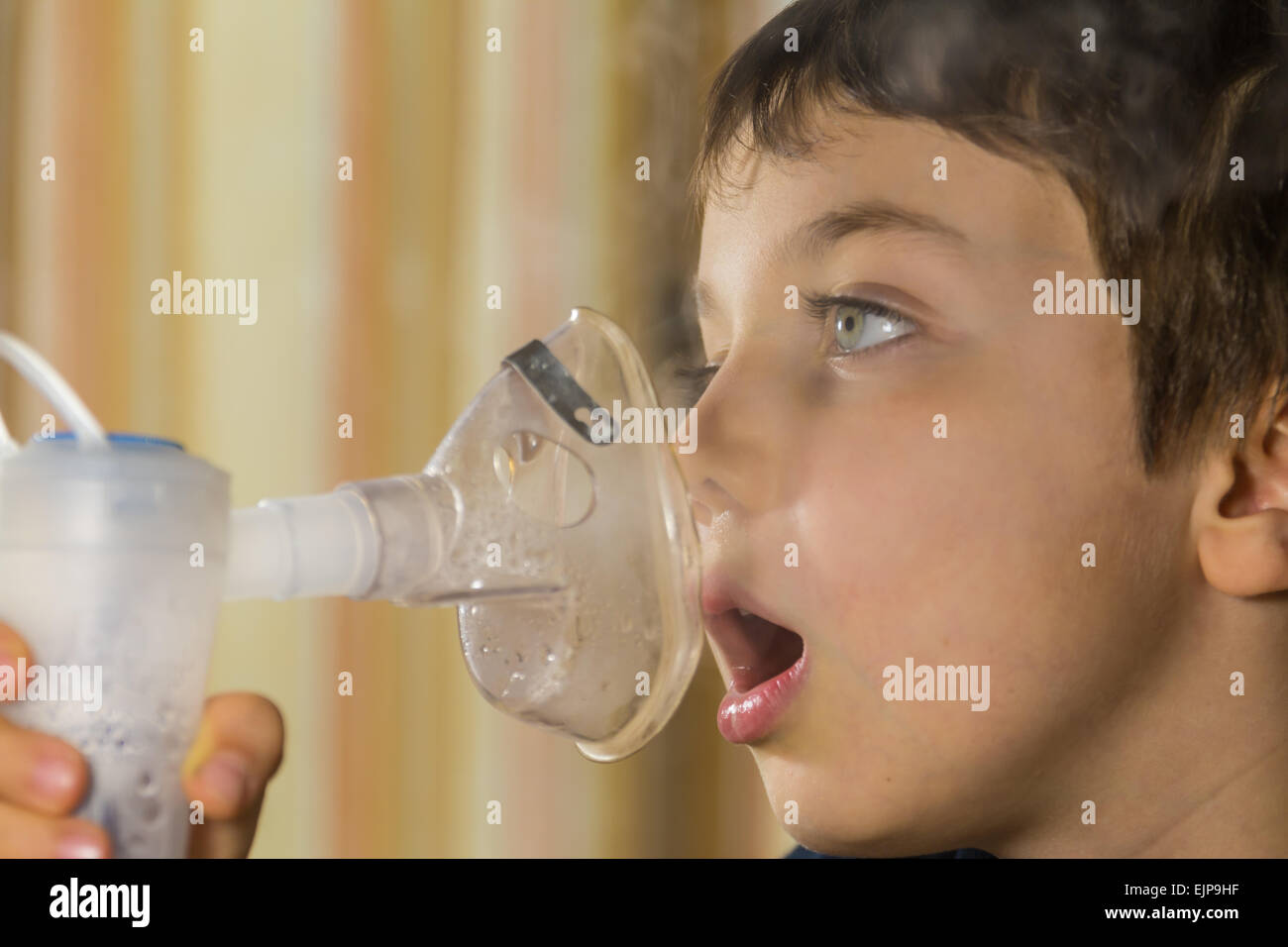 Respiratory inhalation hi-res stock photography and images - Alamy