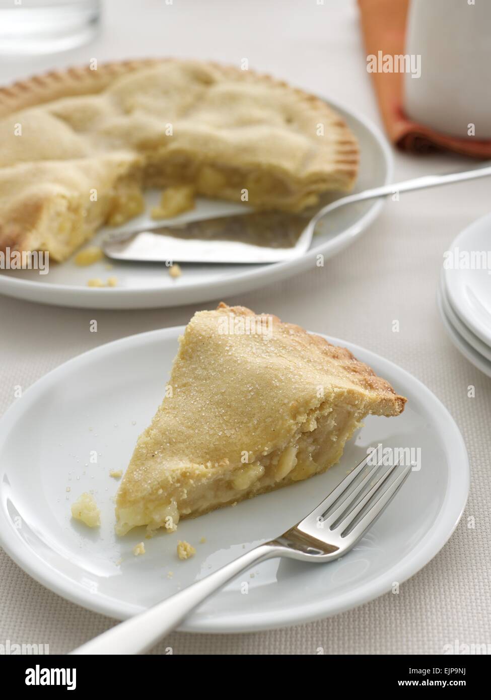 Piece of apple pie Stock Photo - Alamy