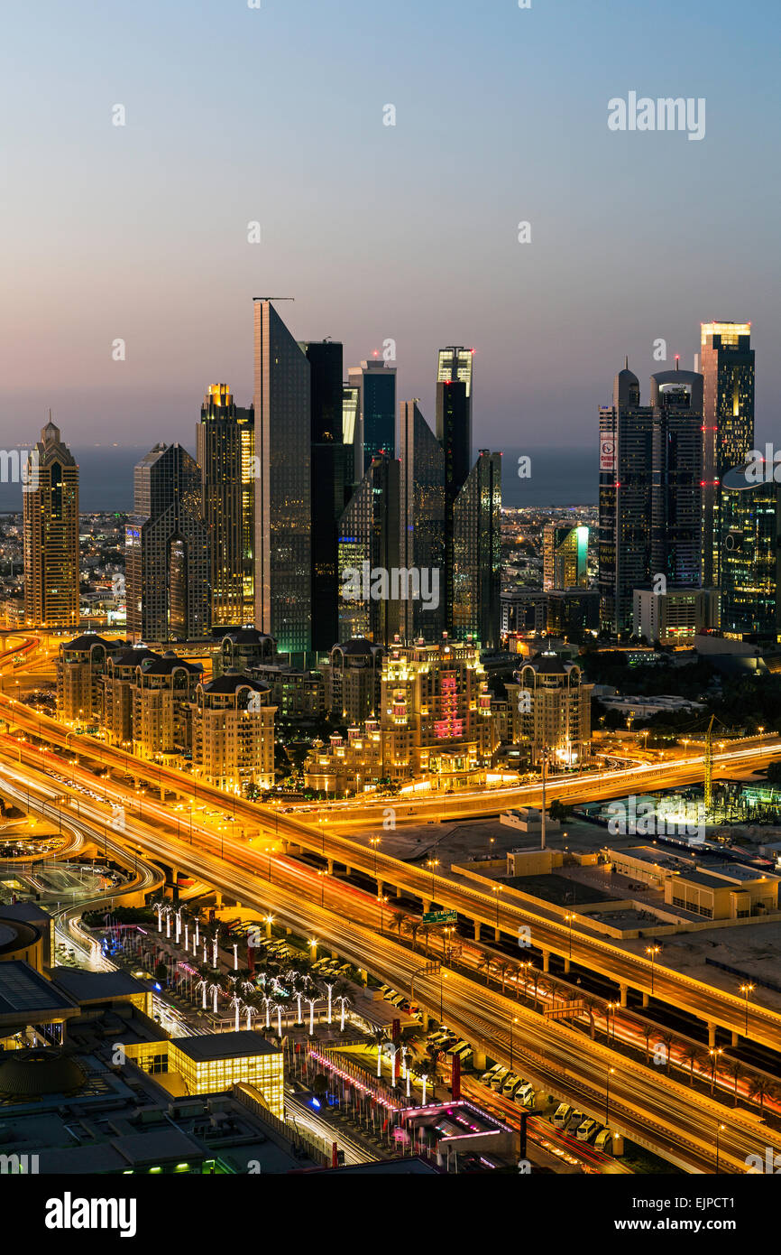 United Arab Emirates, Dubai, Sheikh Zayed Rd, traffic and new high rise ...