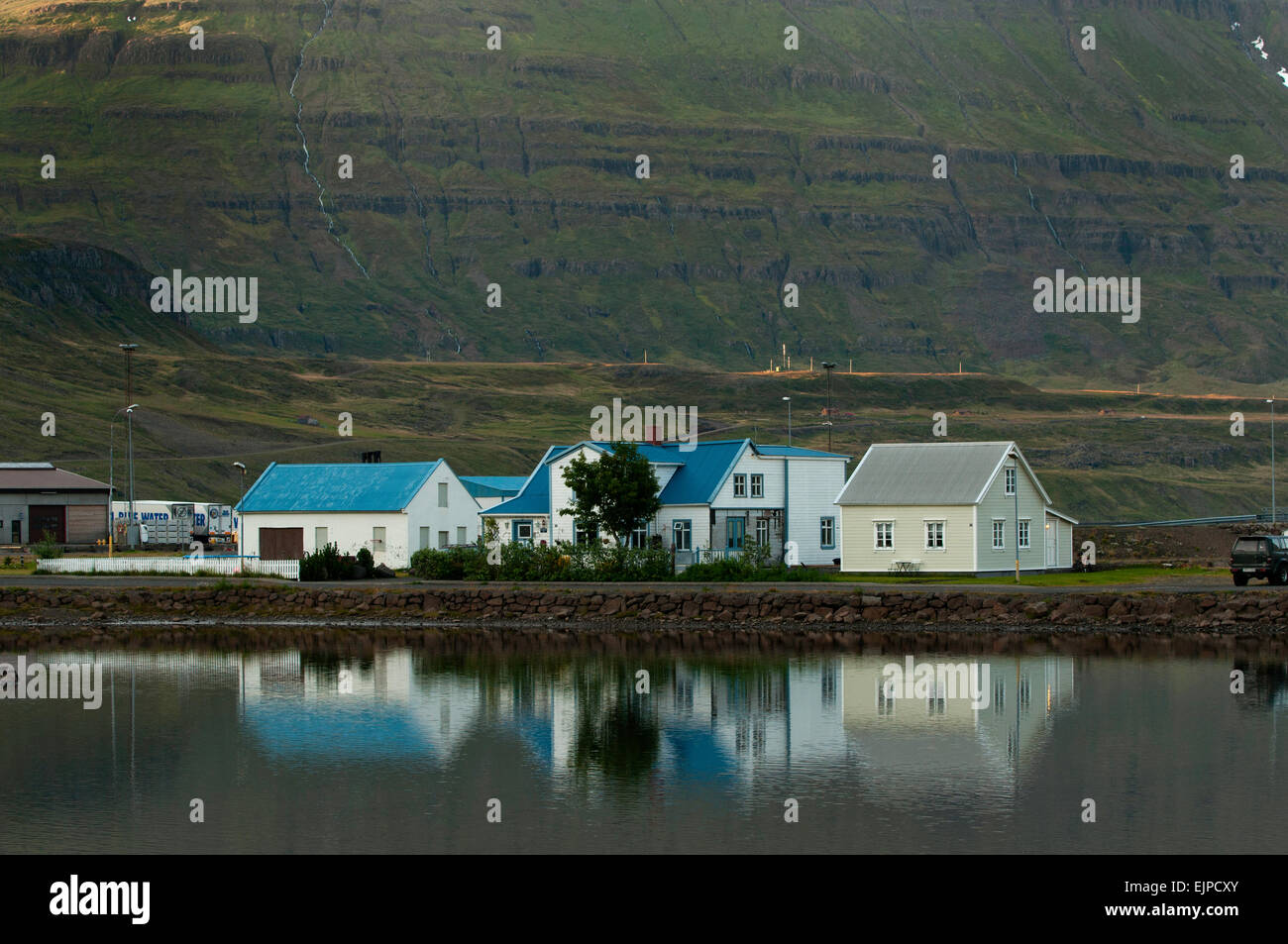 Isolated village hi-res stock photography and images - Alamy