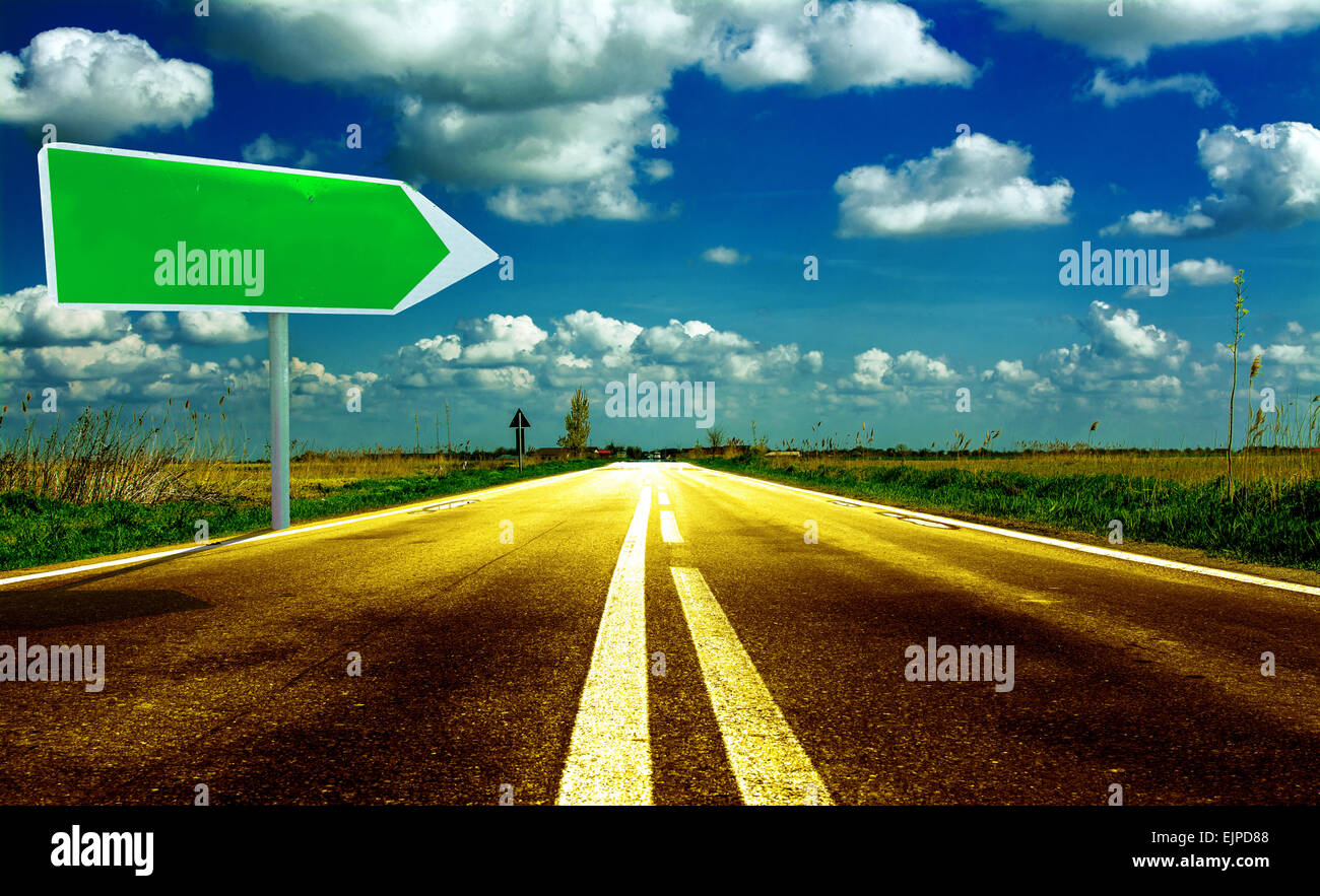 Traffic arrow sign hi-res stock photography and images - Alamy