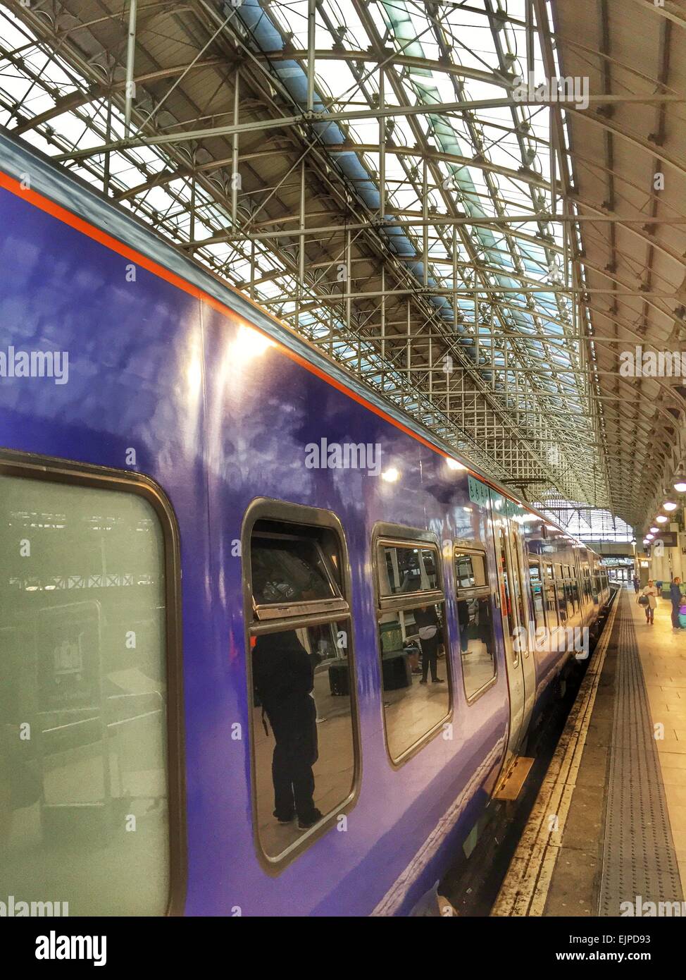 Manchester Piccadilly Train Station Stock Photo - Alamy