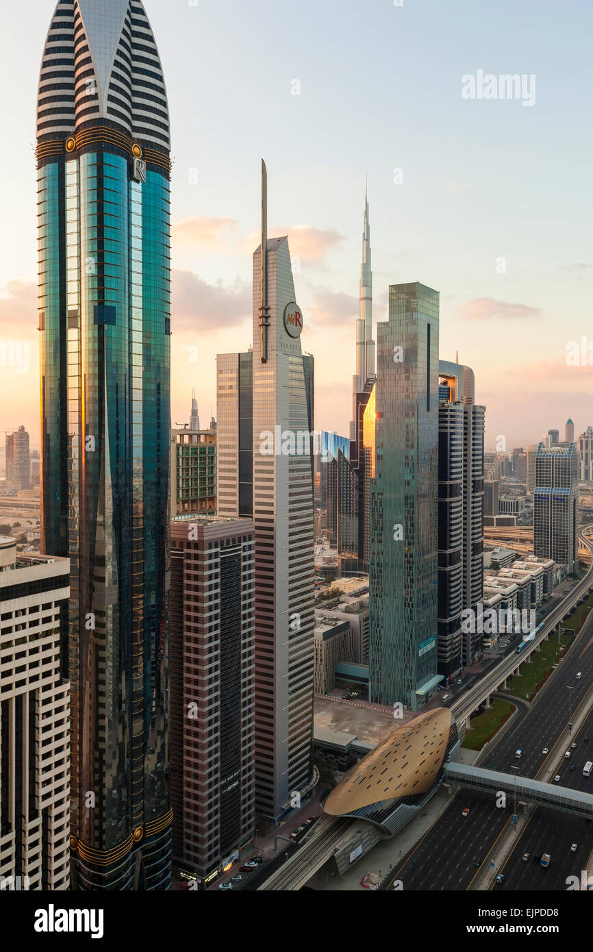 Illumination on buildings hi-res stock photography and images - Alamy