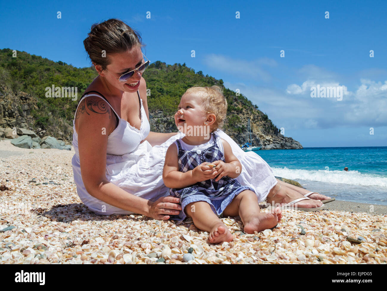 Shell beach hi-res stock photography and images - Alamy