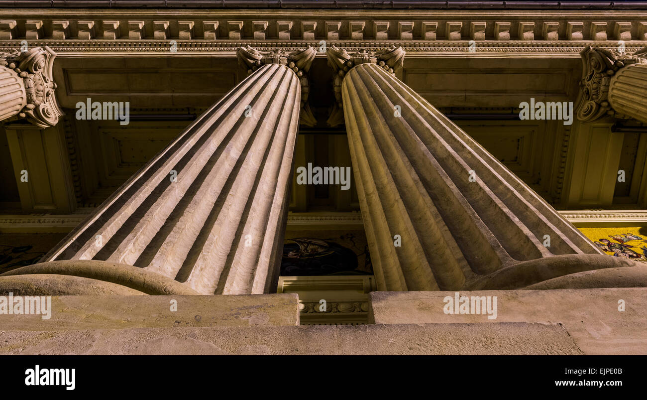 Columns, pillars of historic building Stock Photo - Alamy