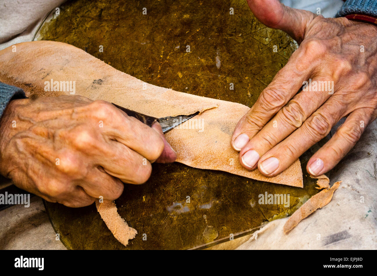 Shoemaker hi-res stock photography and images - Alamy