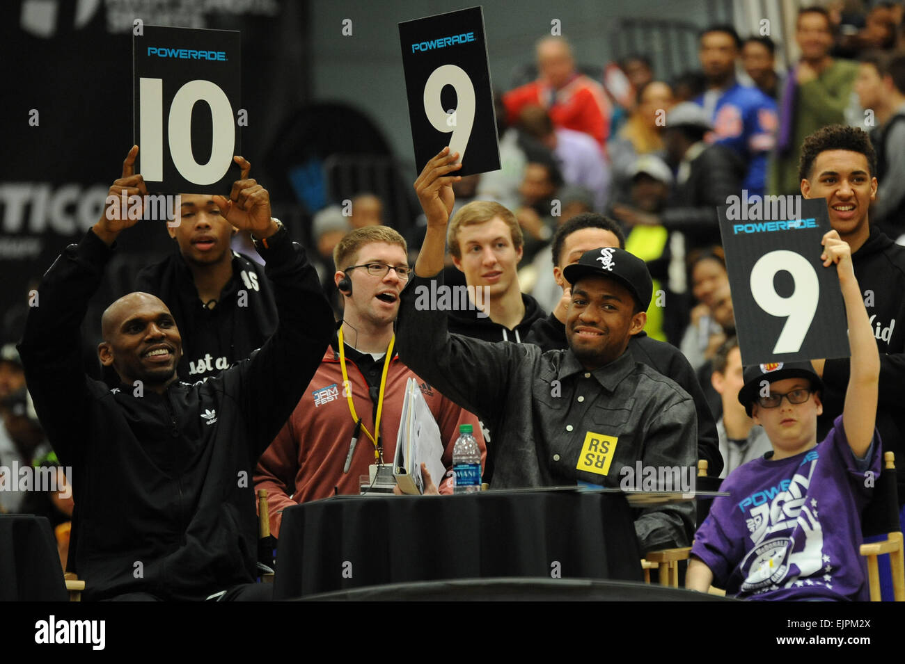 Chicago, IL, USA. 30th Mar, 2015. Milwaukee Bucks' Jabari Parker judges ...