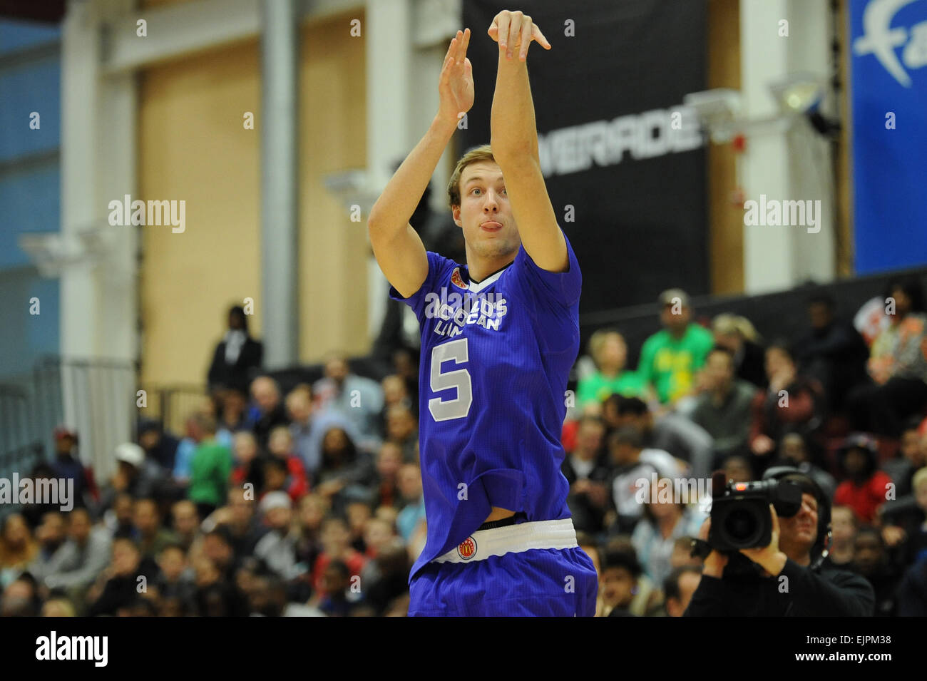 Gerald ratner athletics center hi-res stock photography and images - Alamy