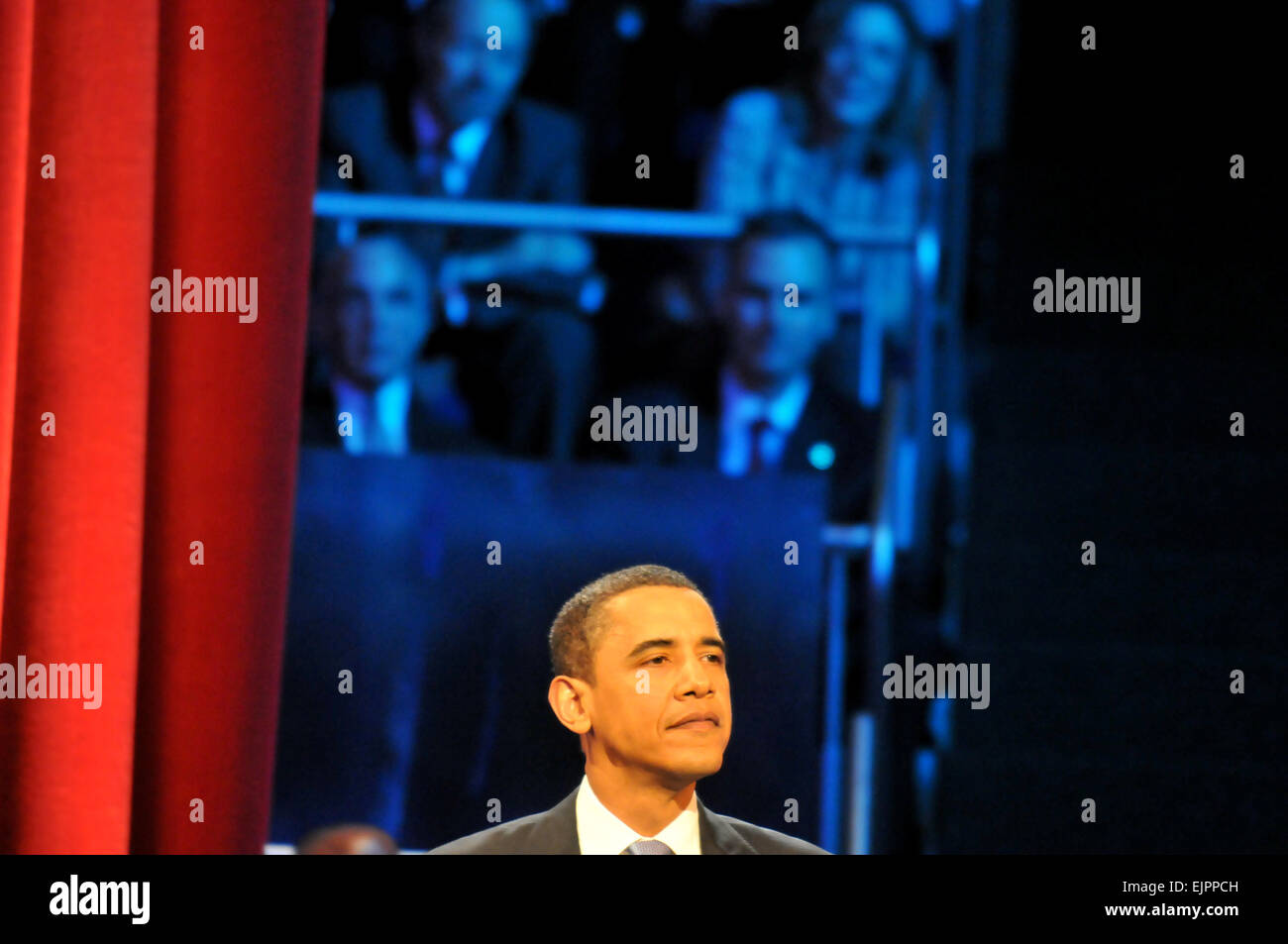 National constitution center debate hi-res stock photography and images ...