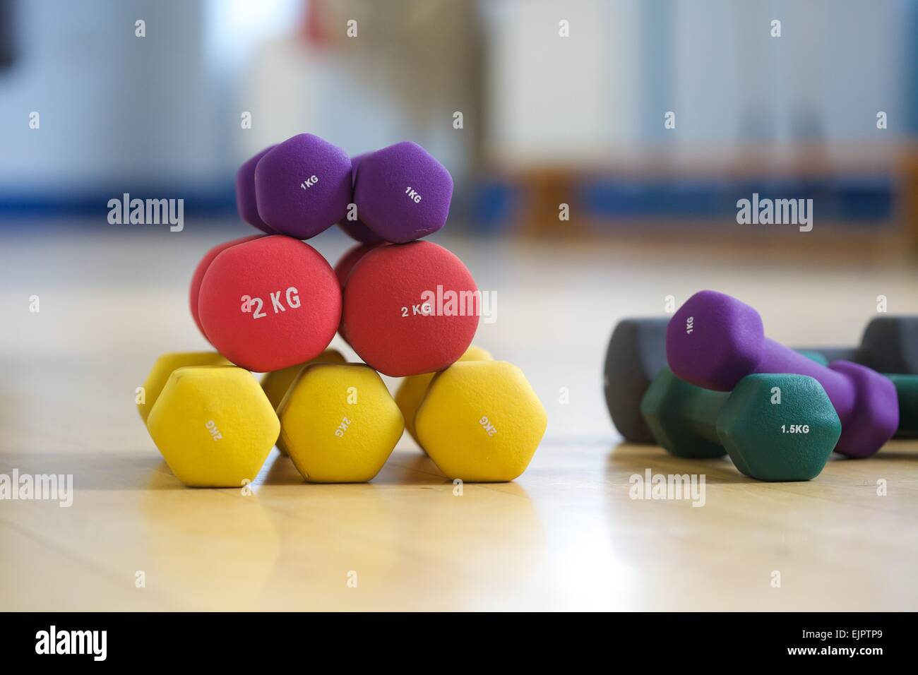 Hand held weights hi-res stock photography and images - Alamy